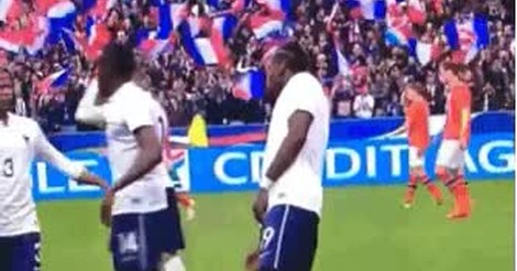 [ MEMEDEPORTES ] GIF: Ya tenemos otra celebración para el Fifa 15