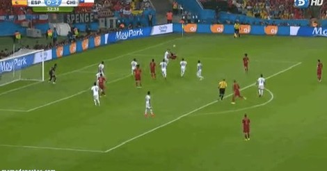 [ MEMEDEPORTES ] GIF: Ya es definitivo. Este fallo de Busquets ...