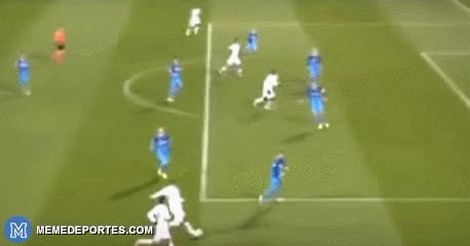 [ MEMEDEPORTES ] GIF: Culés al ver los centros de Danilo, nuevo fichaje ...