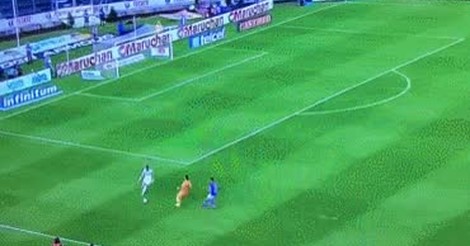[ MEMEDEPORTES ] GIF: Nahuél "Neuer" Guzmán, así salio el portero de ...
