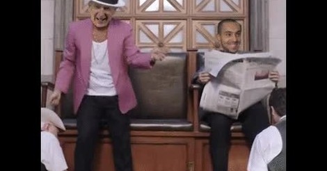 [ MEMEDEPORTES ] GIF: La reacción del Arsenal al fichar a Petr Cech