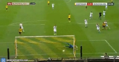 [ MEMEDEPORTES ] GIF: Gol de Marco Reus para el Dortmund que se ...