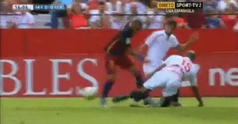 [ MEMEDEPORTES ] GIF: Increíble regate de Neymar