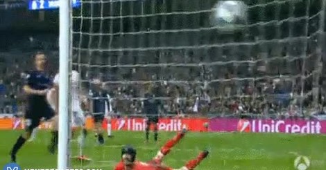 [ MEMEDEPORTES ] GIF: ¡Gooool de Cristiano Ronaldo de falta, sí, de falta!