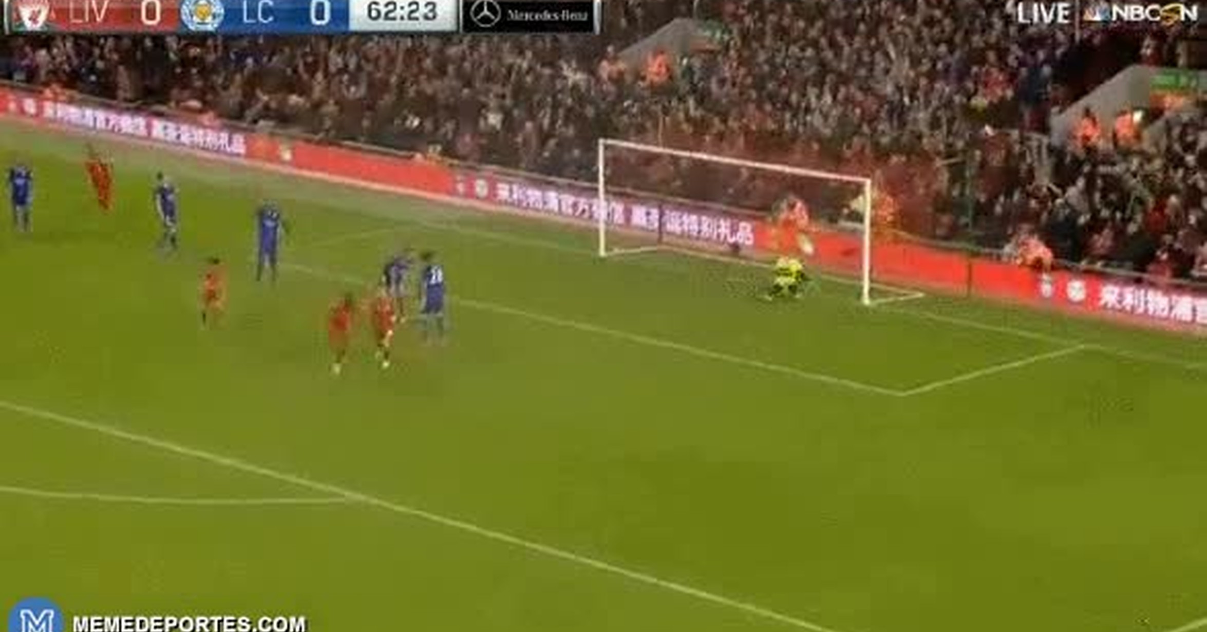 [ MEMEDEPORTES ] GIF: Goooool del Liverpool. Benteke pone el 1-0
