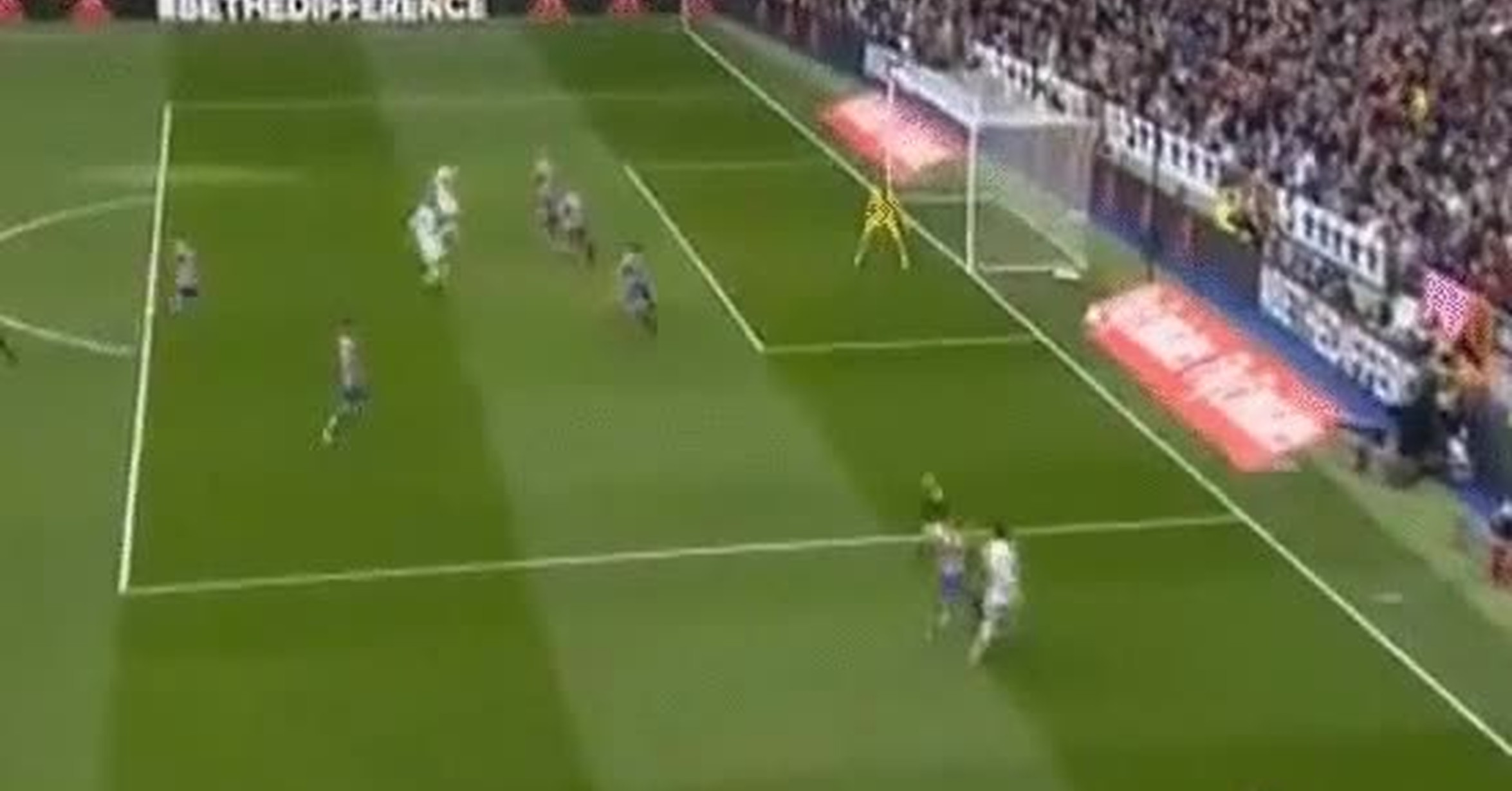 [ MEMEDEPORTES ] GIF: Goooool de Benzema. ¡Y vaya golazo! La BBC marca ...