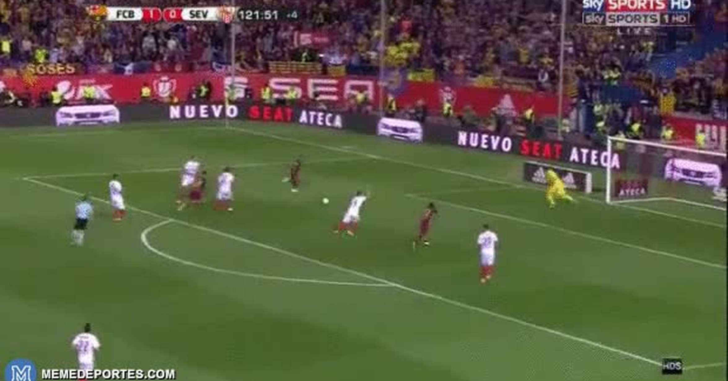 [ MEMEDEPORTES ] GIF: Goooool de Neymar tras una asistencia brutal de Messi