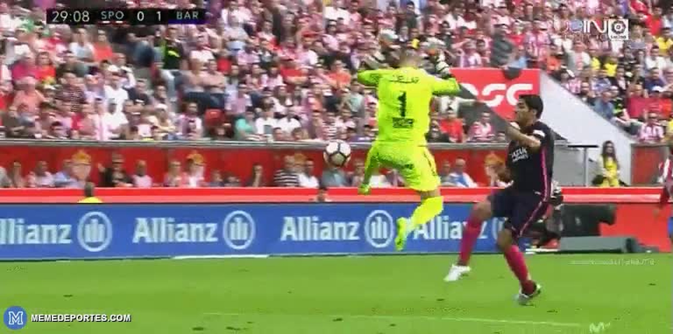 [ MEMEDEPORTES ] GIF: Suárez pone el primero ante el Sporting