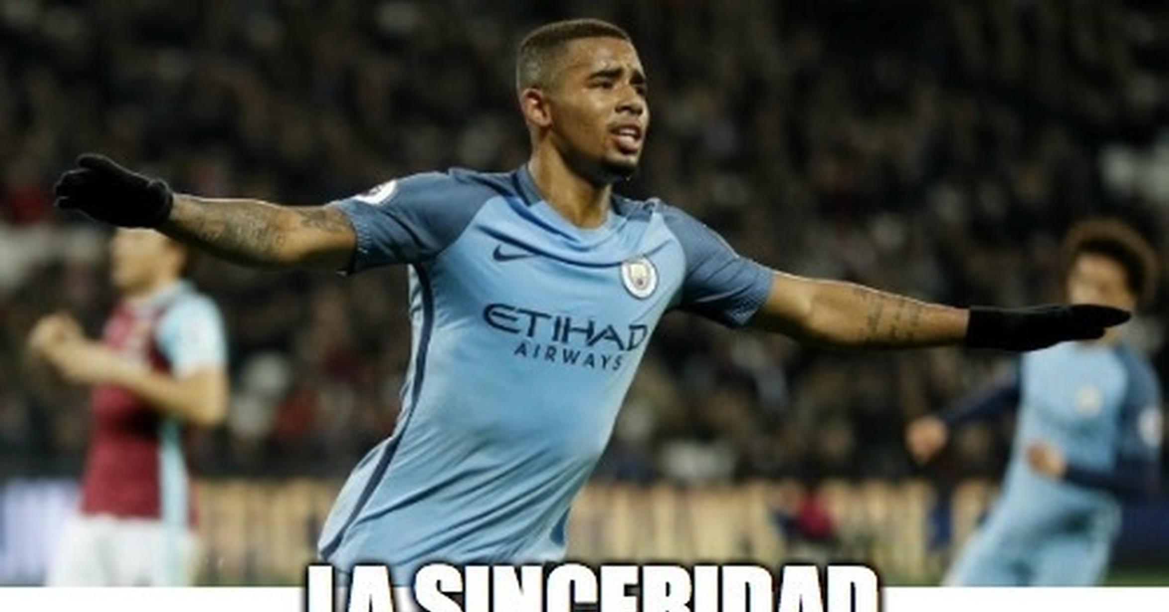 [ MEMEDEPORTES ] La mirada de el Kun lo dice todo