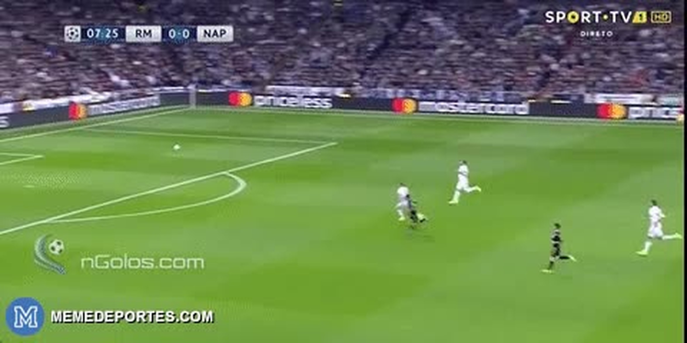 [ MEMEDEPORTES ] GIF: Golaaaaaazo de Insigne que sorprende al Real ...