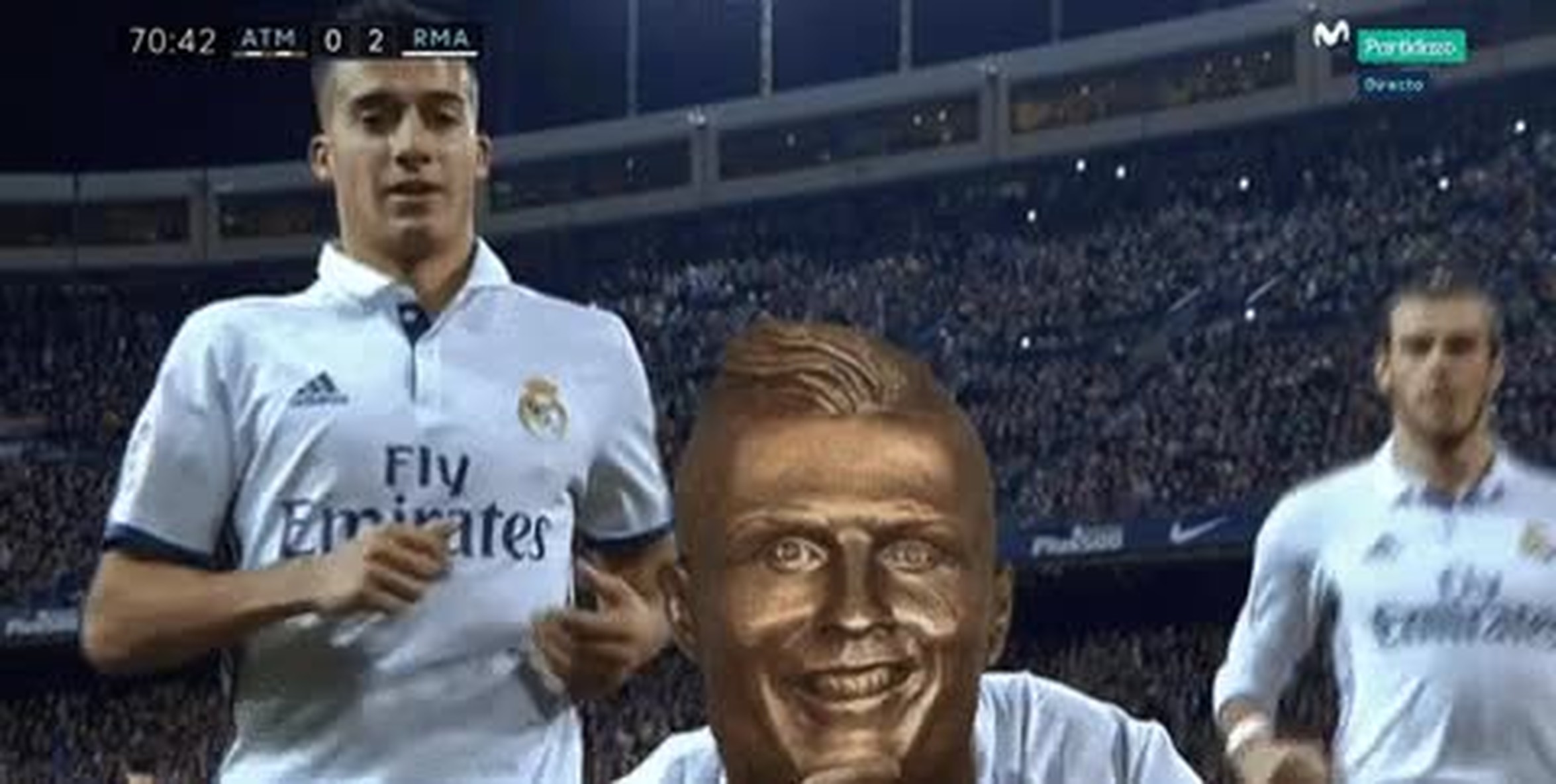 [ MEMEDEPORTES ] GIF: Tampoco hay tanta diferencia con el CR7 real