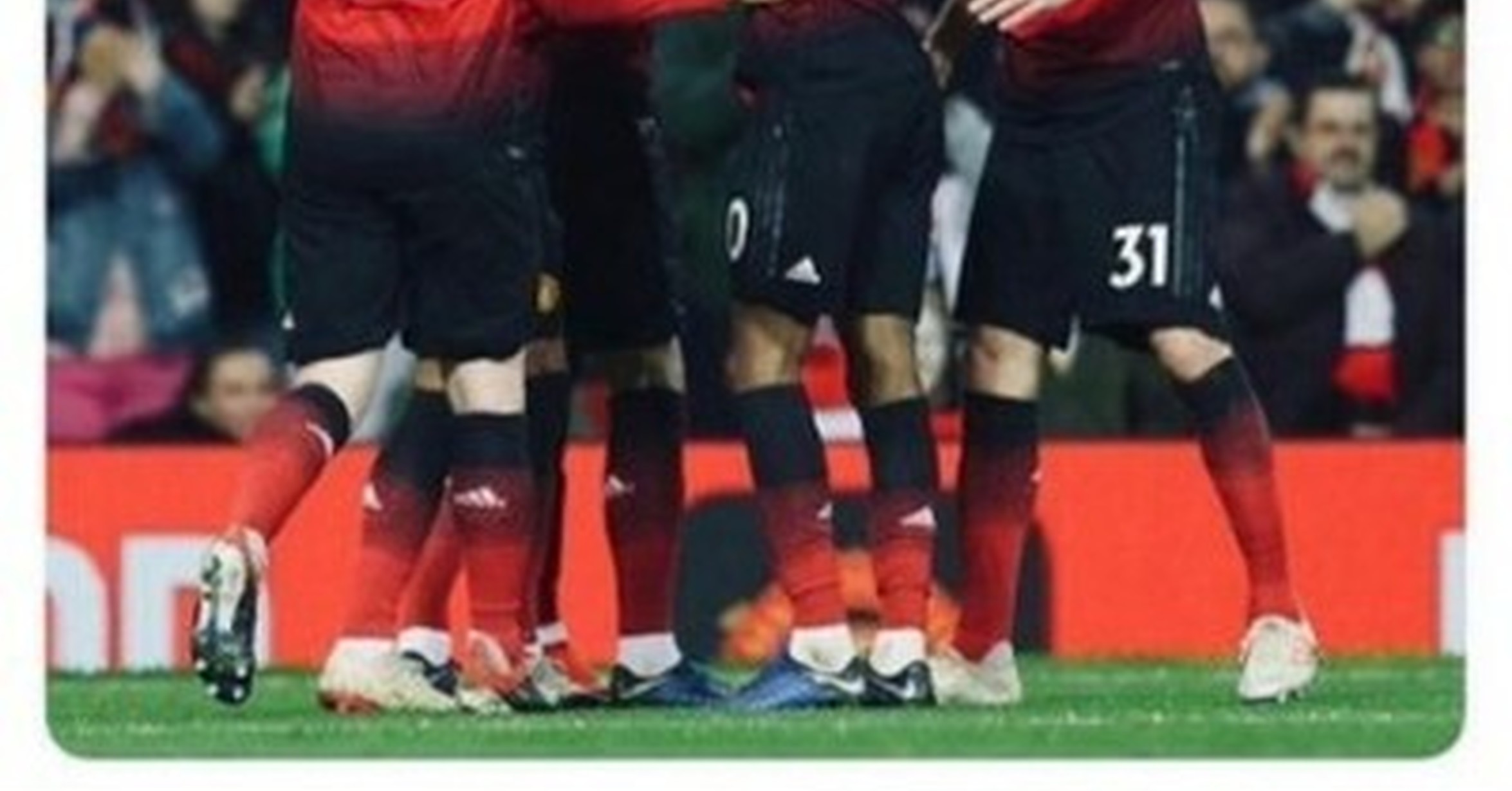 [ MEMEDEPORTES ] Luke Shaw le dedica un meme a su compañero Pogba