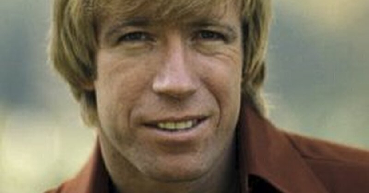 Por qué nadie me ha dicho que Chuck de joven era El Fary?