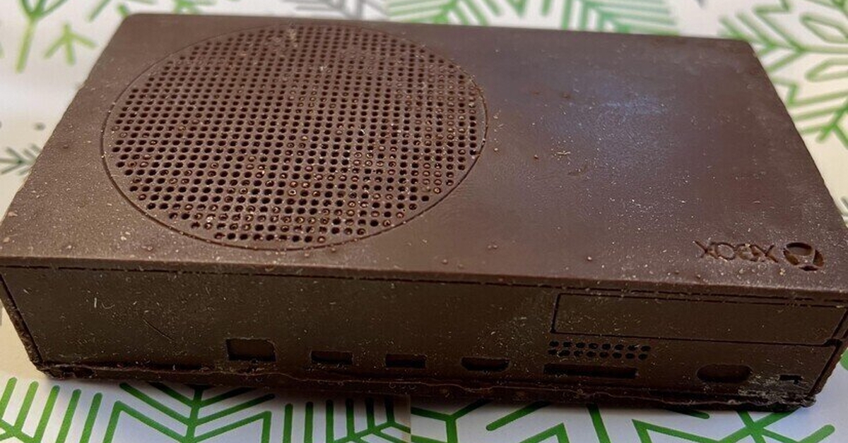 Una Xbox Series S de chocolate
