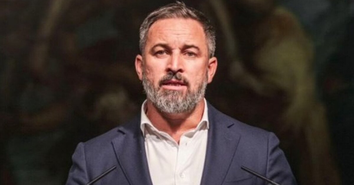 Santiago Abascal es un meme andante