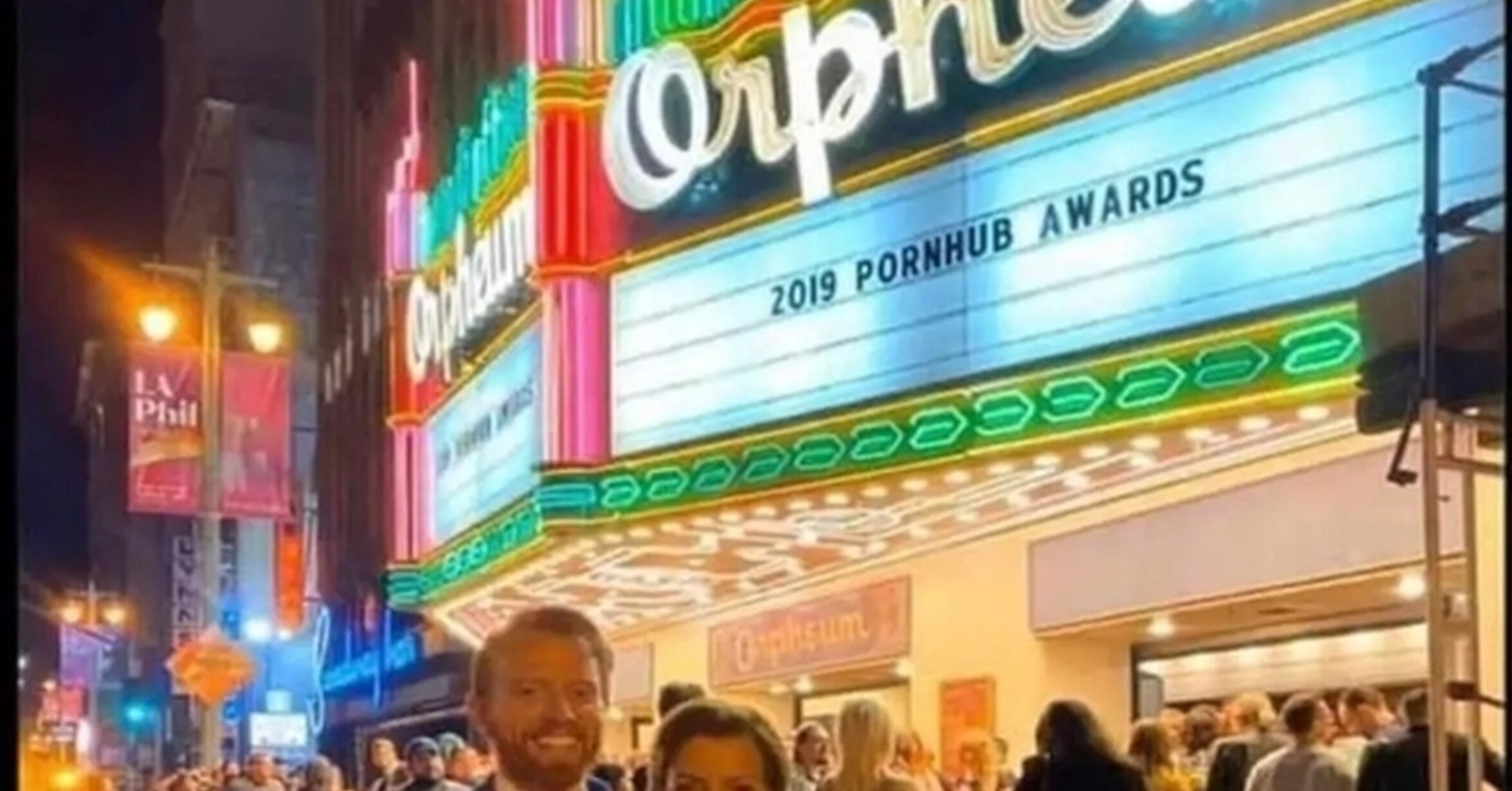 ¡Cuánta razón! / "Mi madre siempre dijo que vendría a mi primera ...