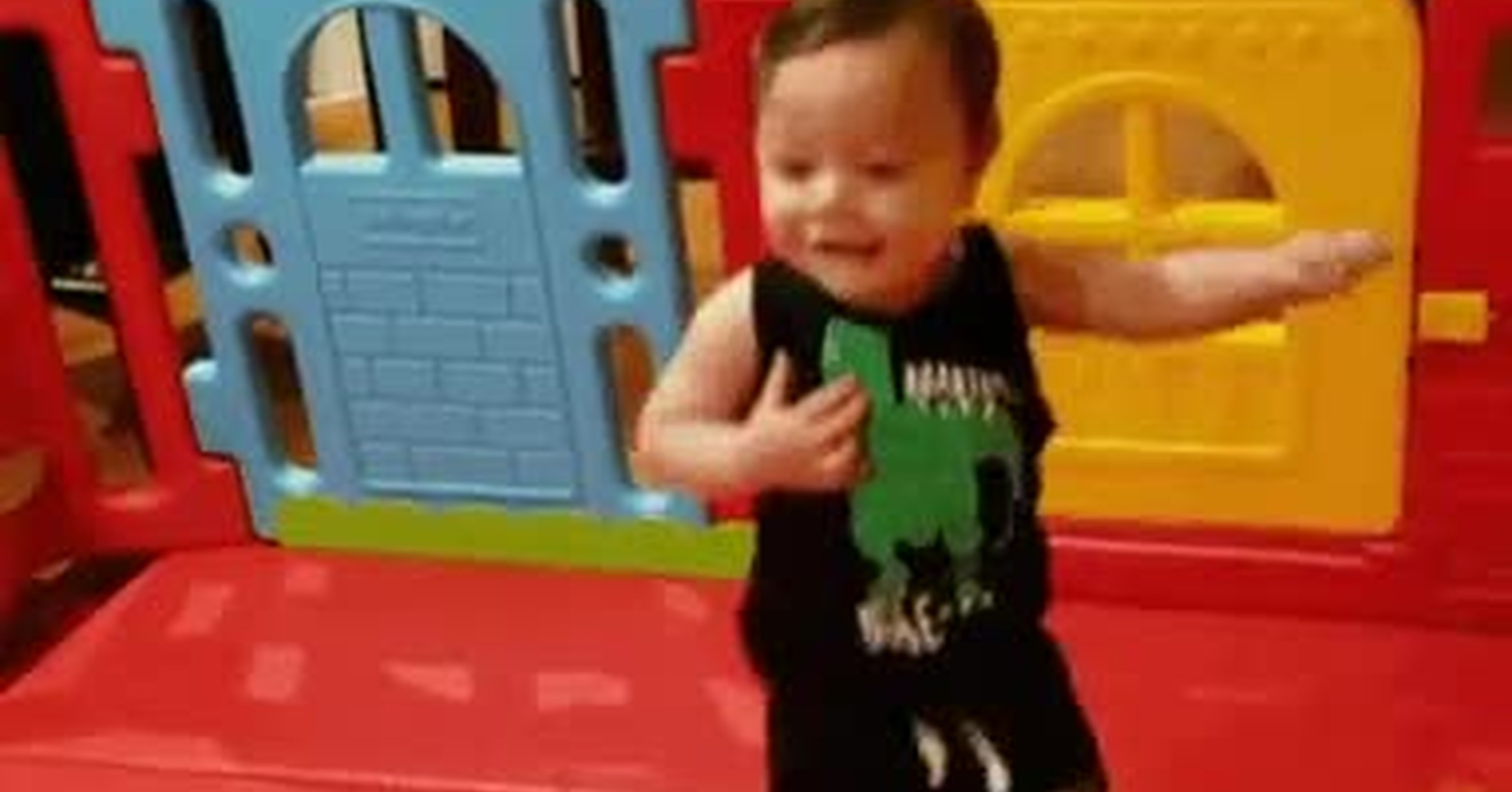 ¡Vaya GIF! / Los primeros pasos de un ser humano