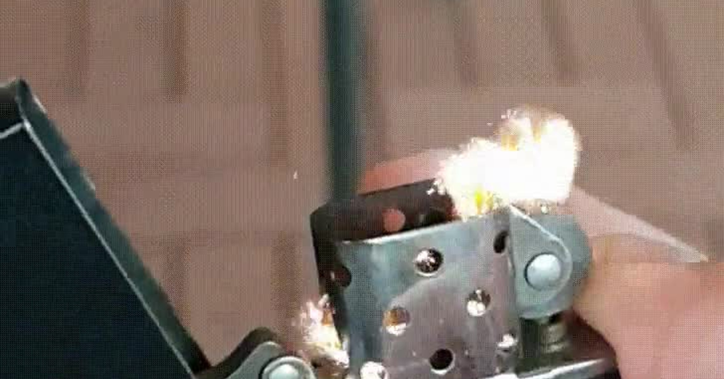 ¡Vaya GIF! / Slow-motion de un mechero