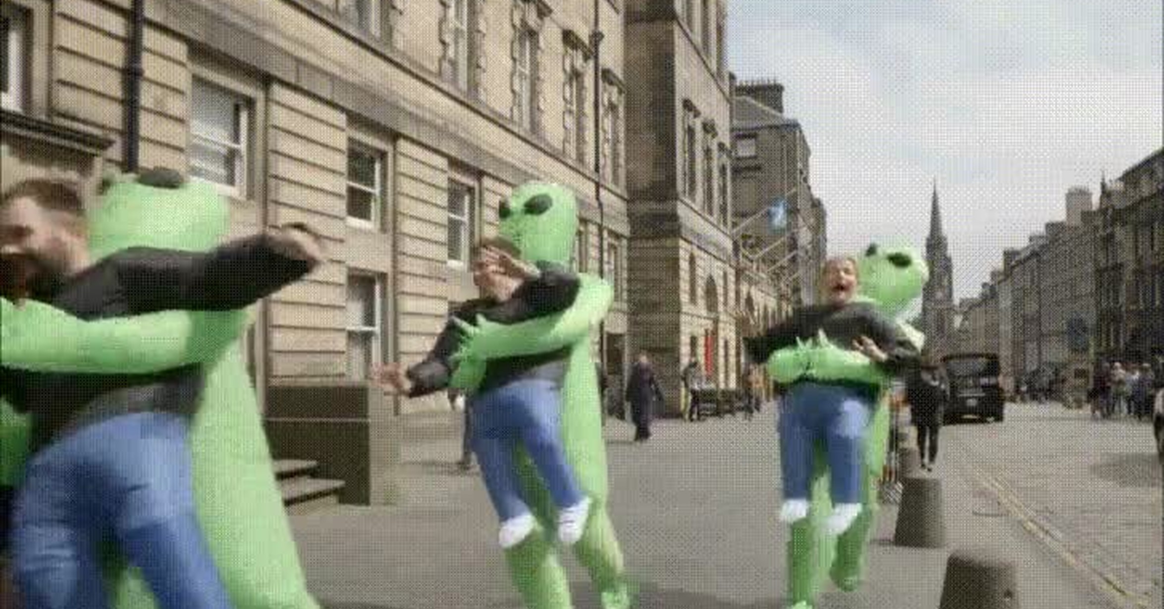 ¡Vaya GIF! / Pues ya tenemos el mejor disfraz para el próximo Halloween