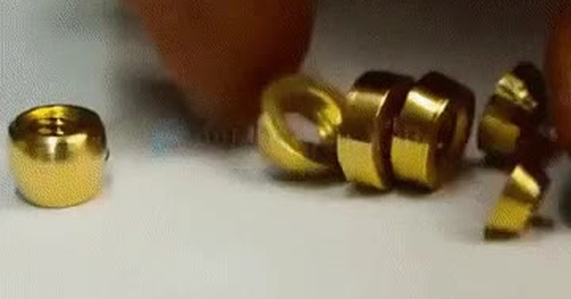 ¡Vaya GIF! / Una obra de arte creada a partir de tornillos