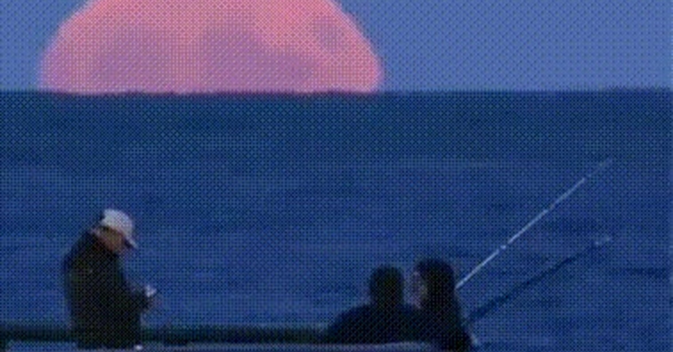 ¡Vaya GIF! / Observando la salida de la luna desde el mar