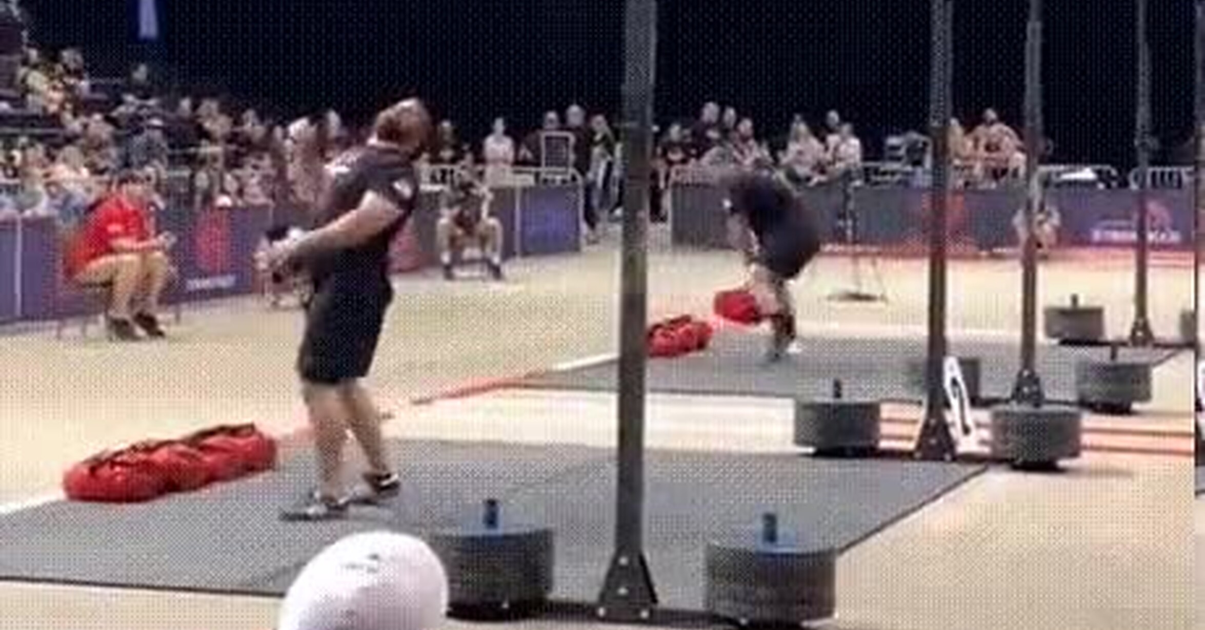 ¡Vaya GIF! / Es necesaria una fuerza increíble para lograrlo