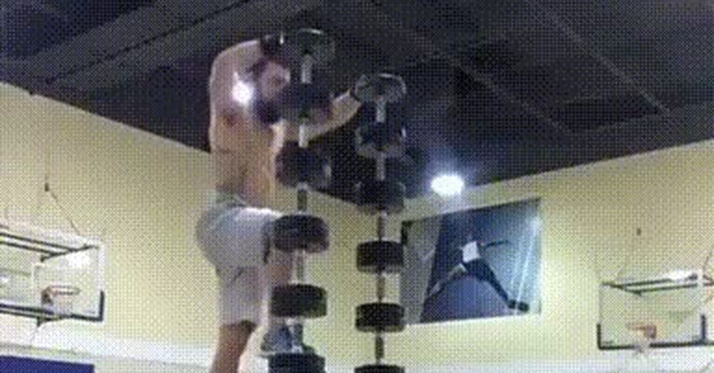 ¡Vaya GIF! / El señor de atrás se lleva toda la atención