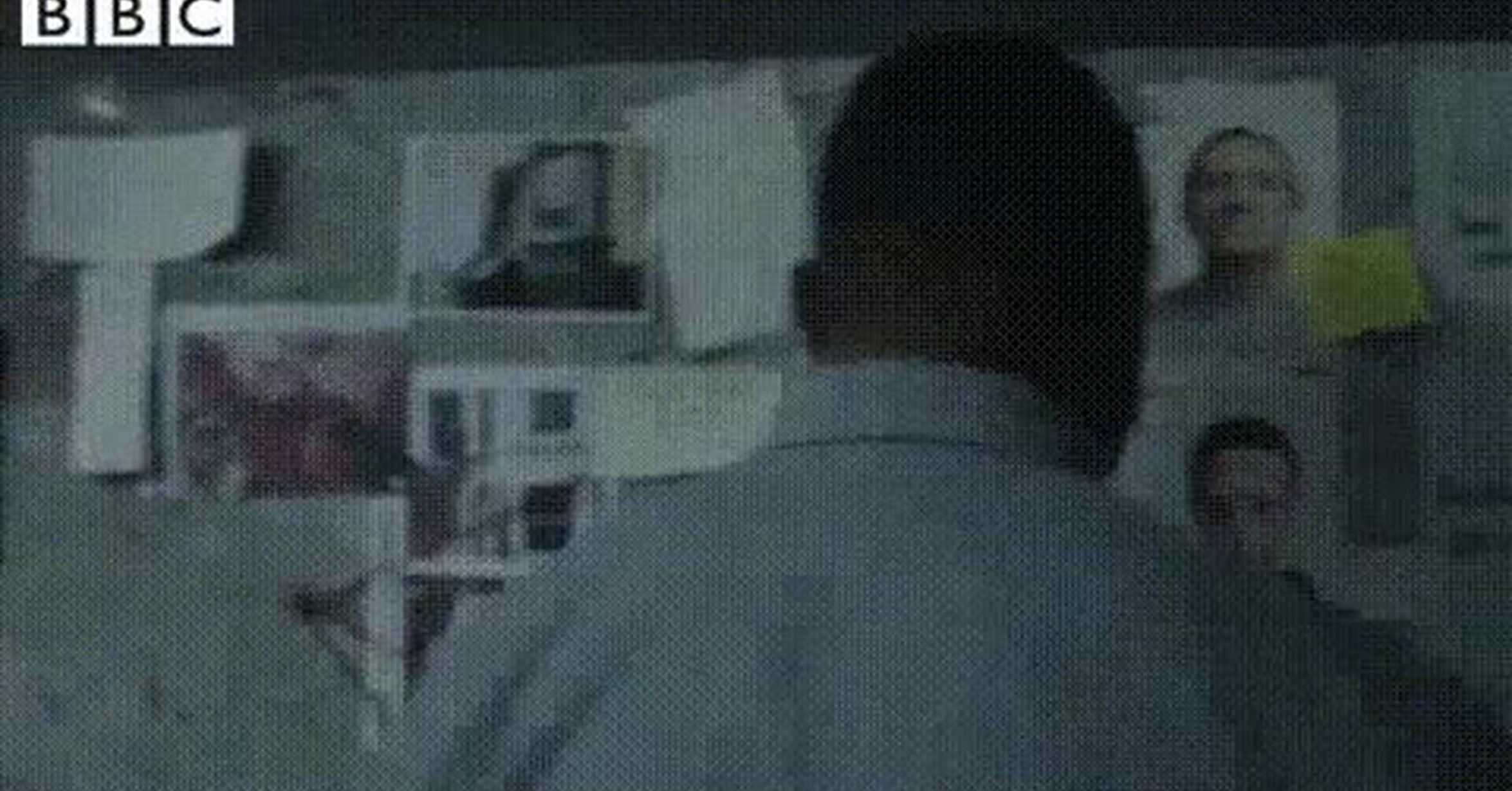 ¡Vaya GIF! / Idris Elba mirando lo que ha pasado con su carrera después ...