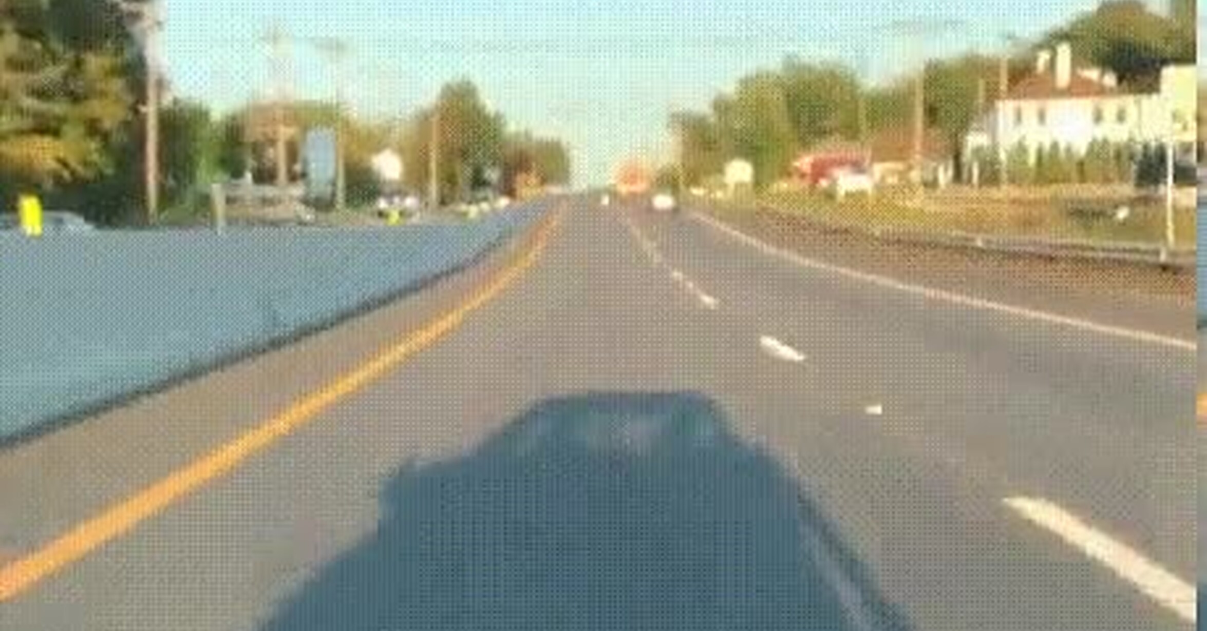 ¡Vaya GIF! / Tengo la impresión de que el coche esté corriendo