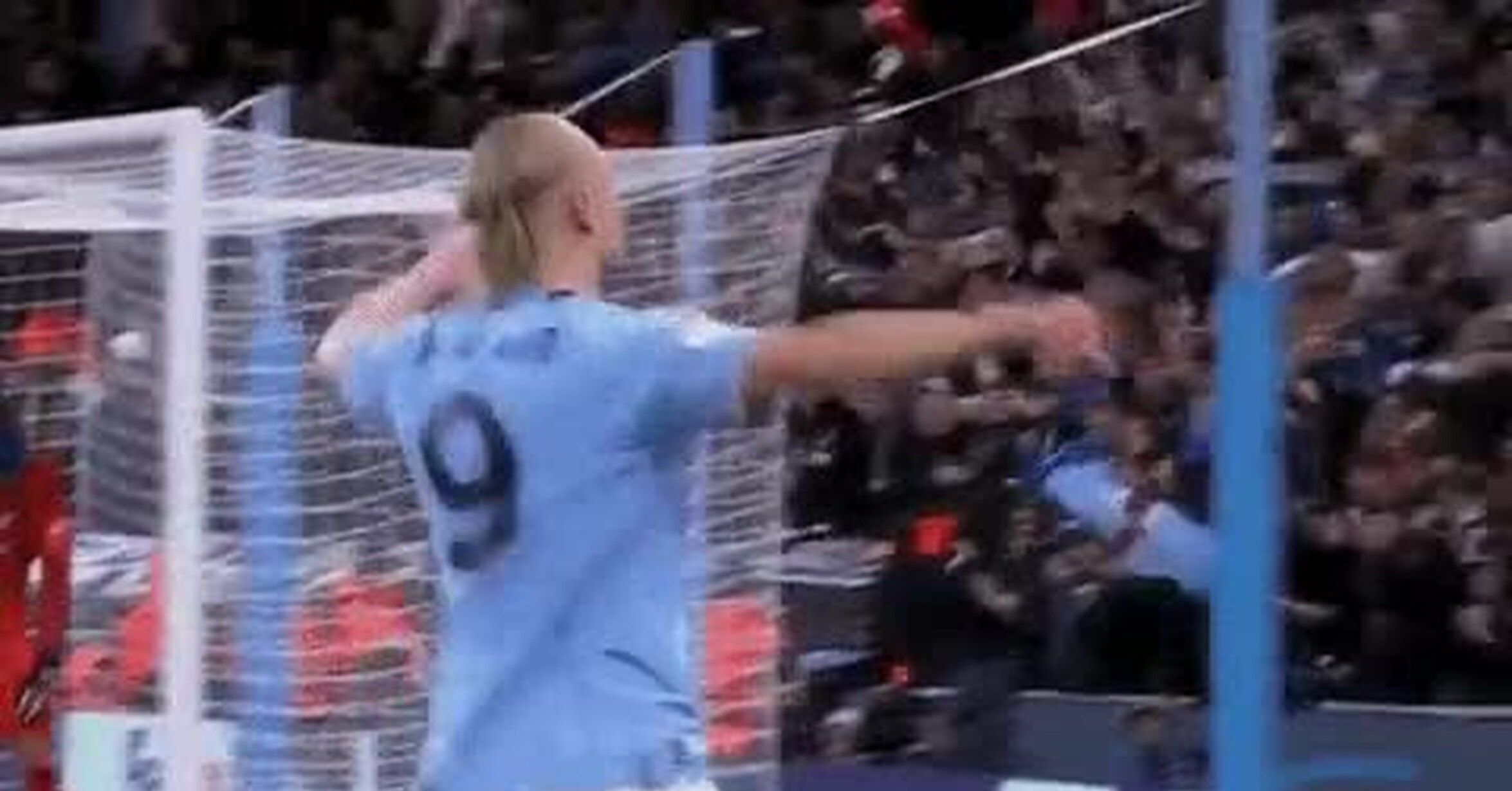 ¡Vaya GIF! / Haaland celebrando un gol. Da igual cuando lo leas