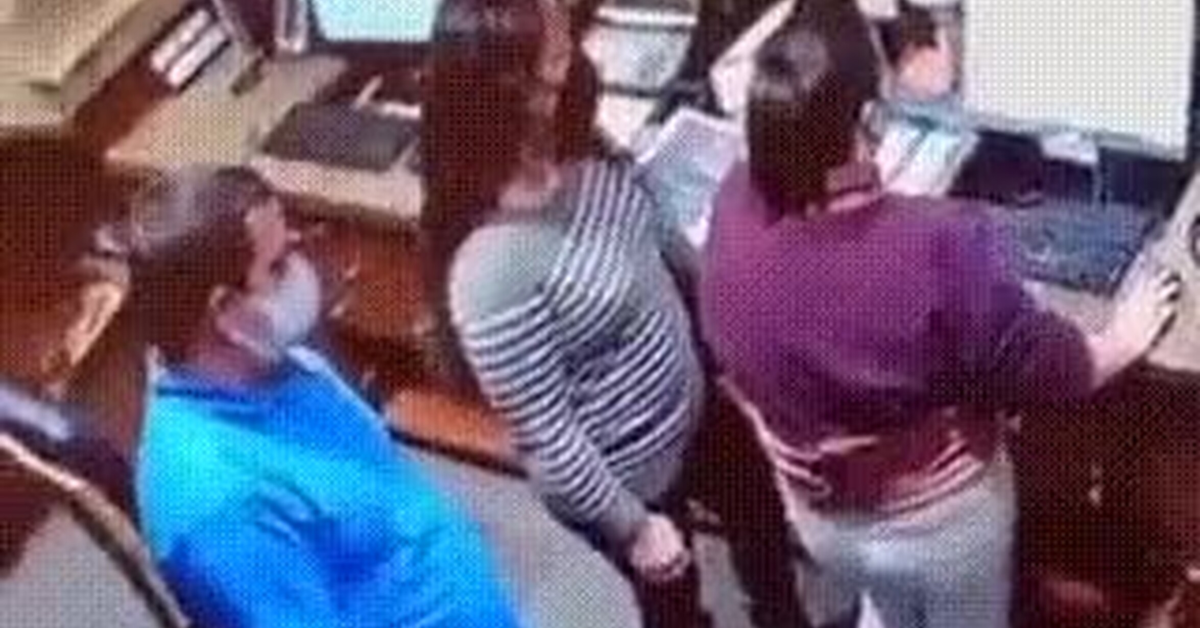 ¡Vaya GIF! / Creo que tendremos que revisarlo en el VAR