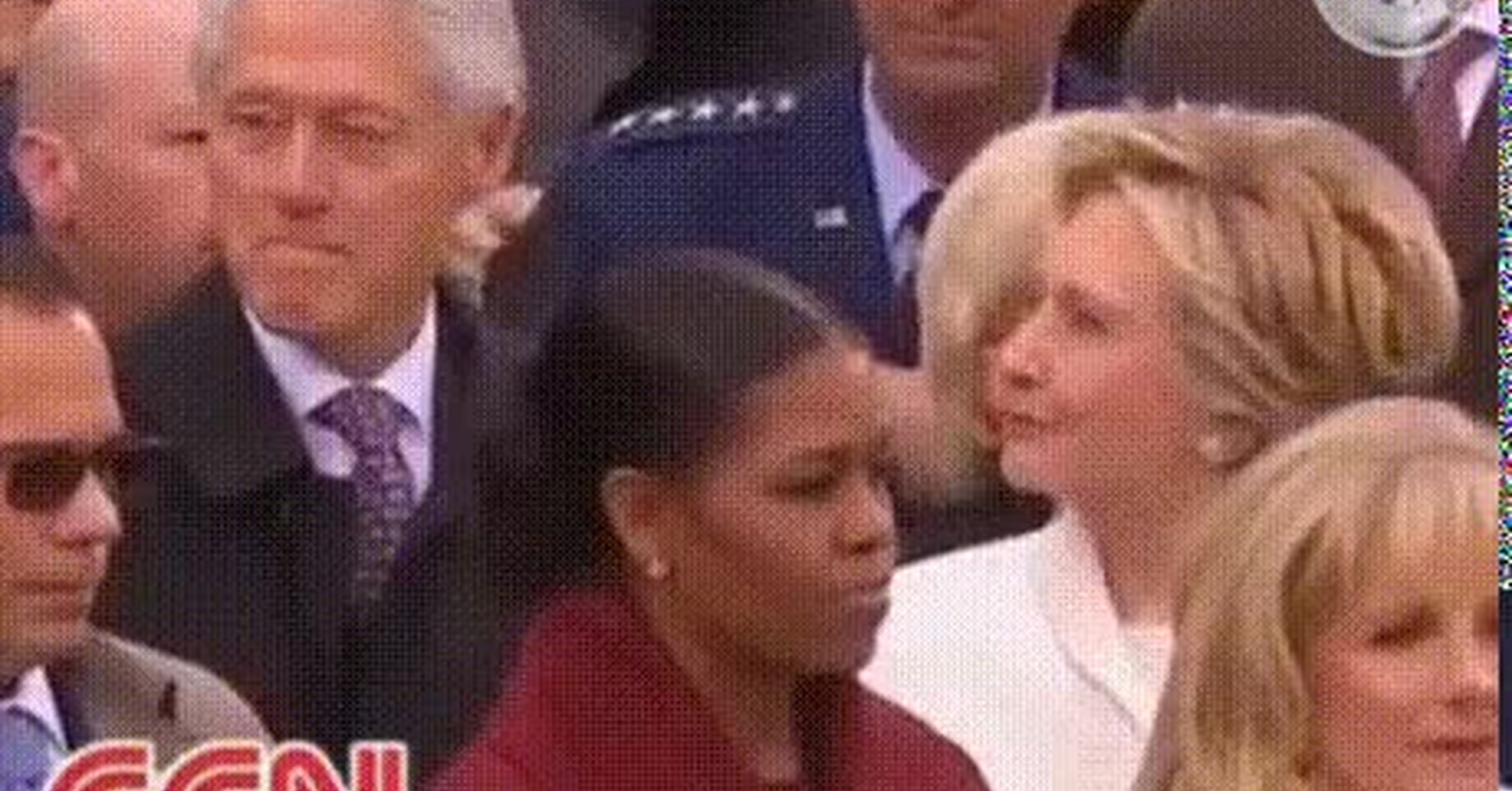 ¡Vaya GIF! / La mirada de Hillary lo dice todo