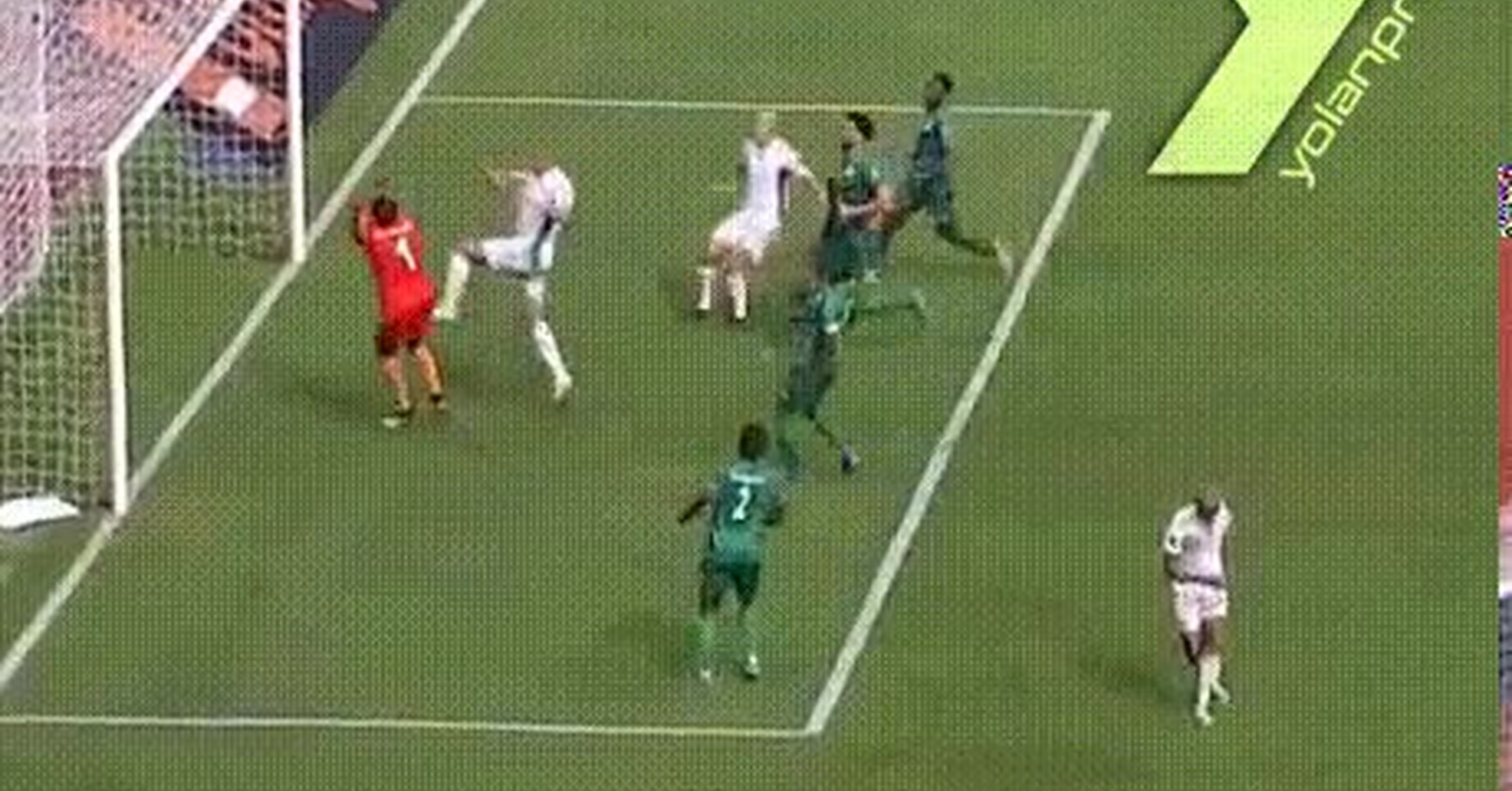 ¡Vaya GIF! / La increíble actuación del portero de Sierra Leona merecía ...