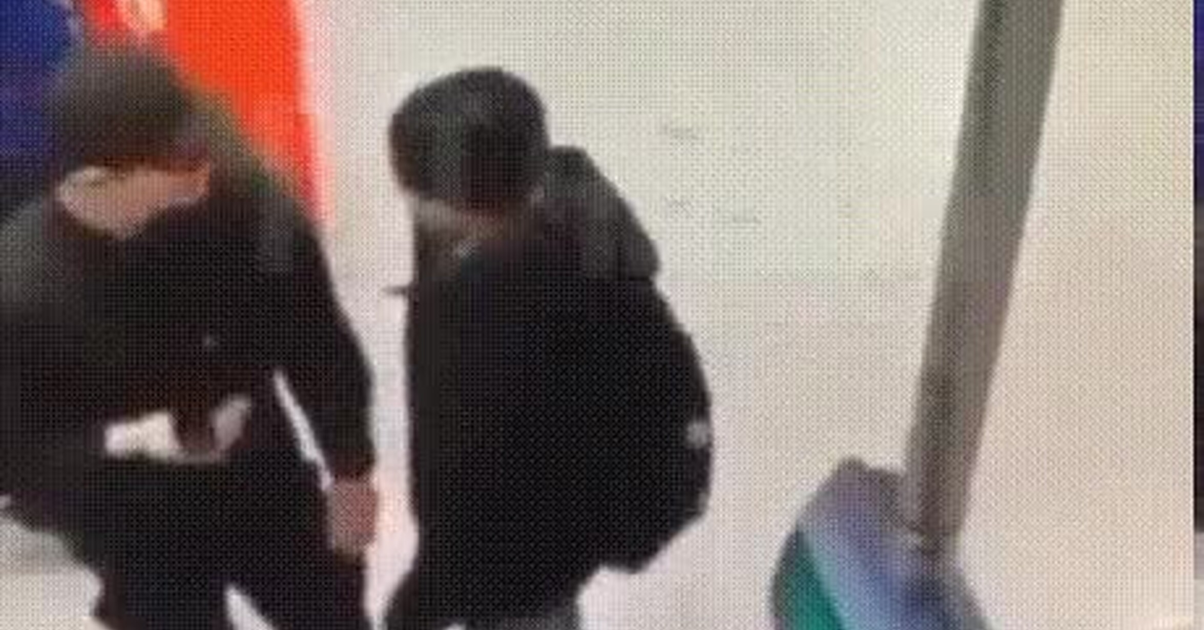 ¡Vaya GIF! / Nunca te metas con un guardia de seguridad