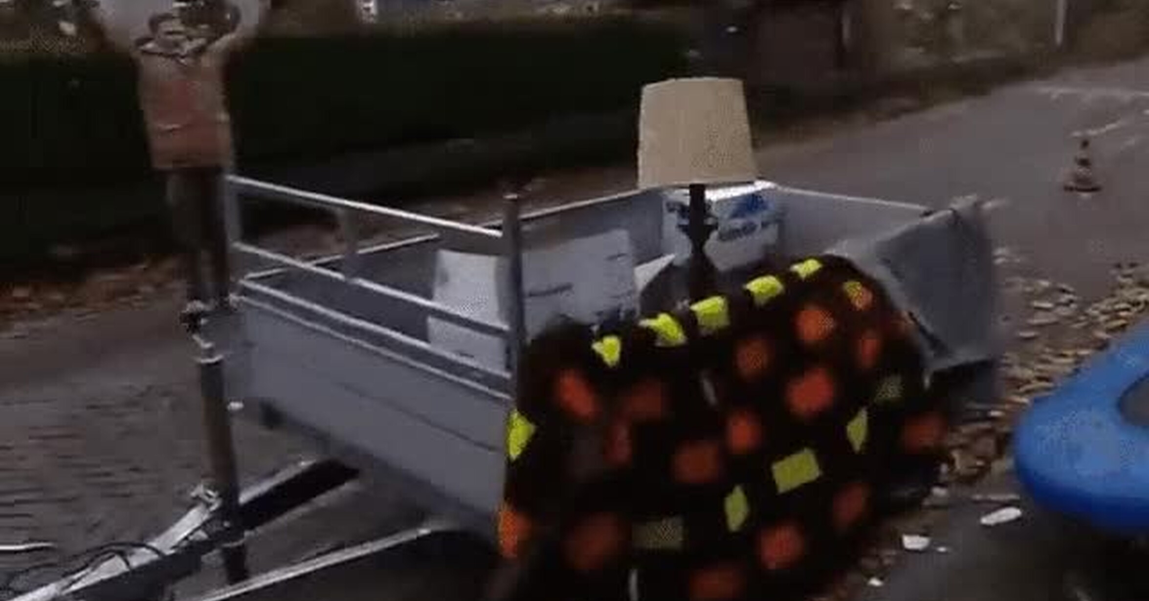 ¡Vaya GIF! / Cuando tus amigos te ayudan con la mudanza