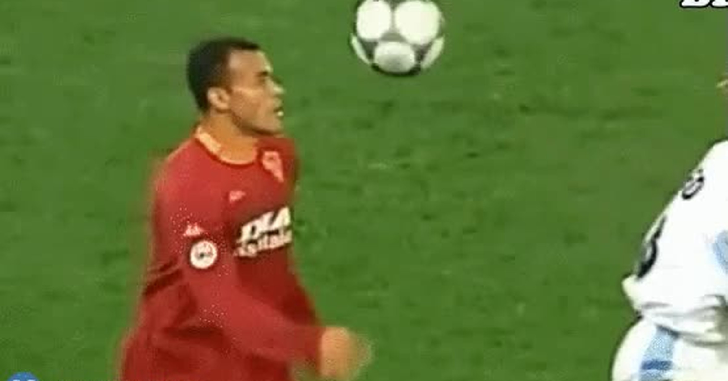 [ MEMEDEPORTES ] Un GIF lleno de nostalgia: Cafú haciendole un par de ...