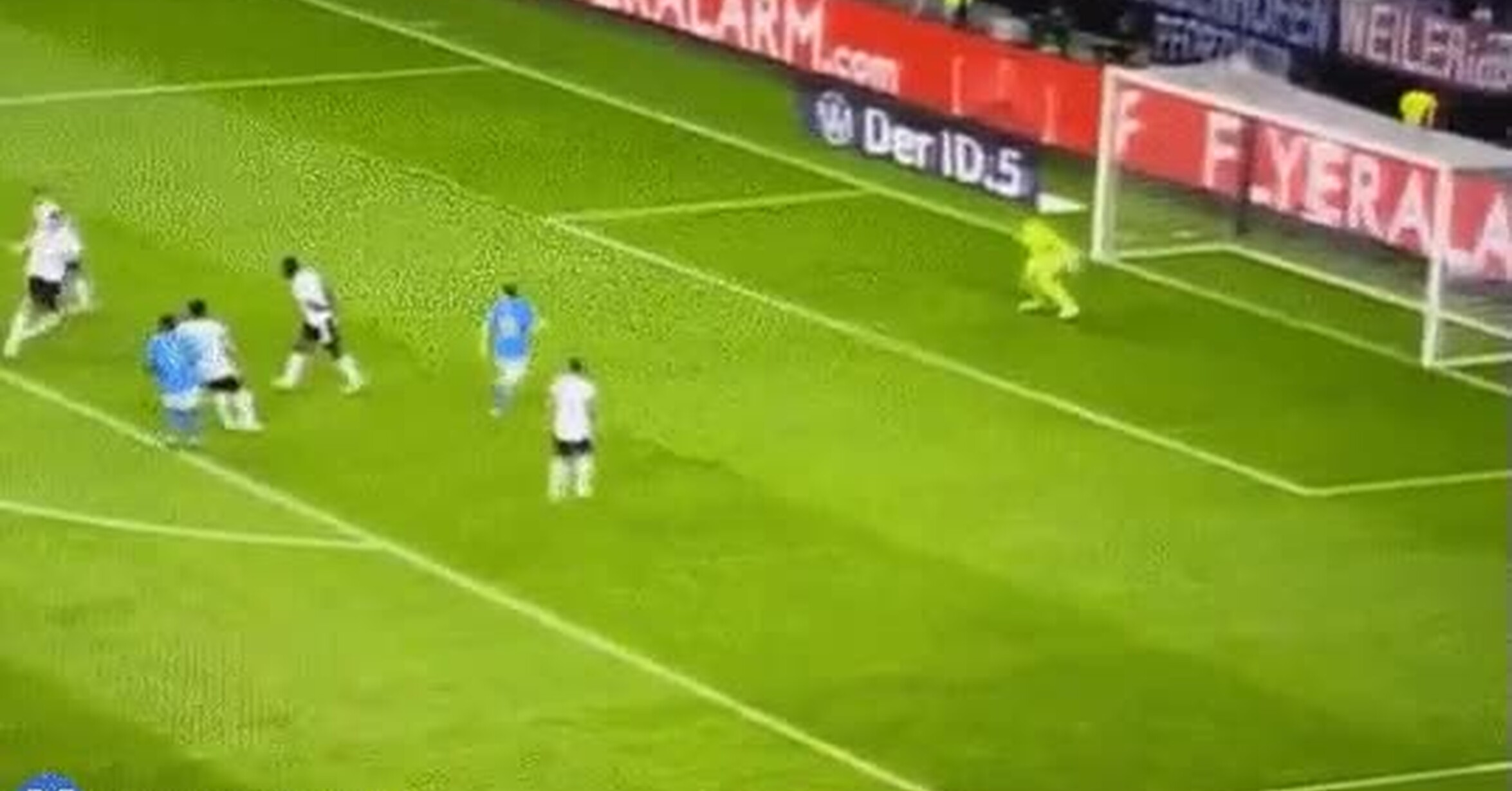 [ MEMEDEPORTES ] Qué pedazo de portero es Manuel Neuer