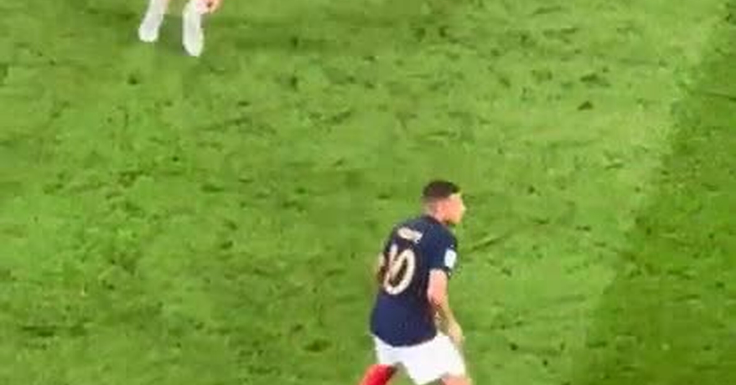 [ MEMEDEPORTES ] El penúltimo regate de Mbappé