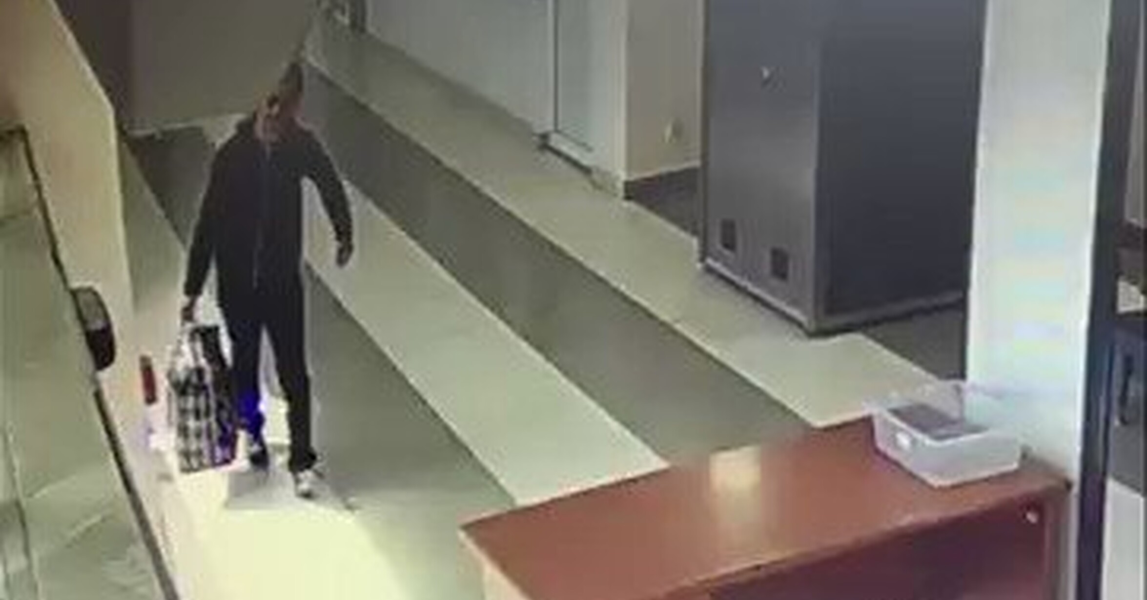 VEF > Visto en las Redes > Cuando es tu primera vez en un aeropuerto y ...