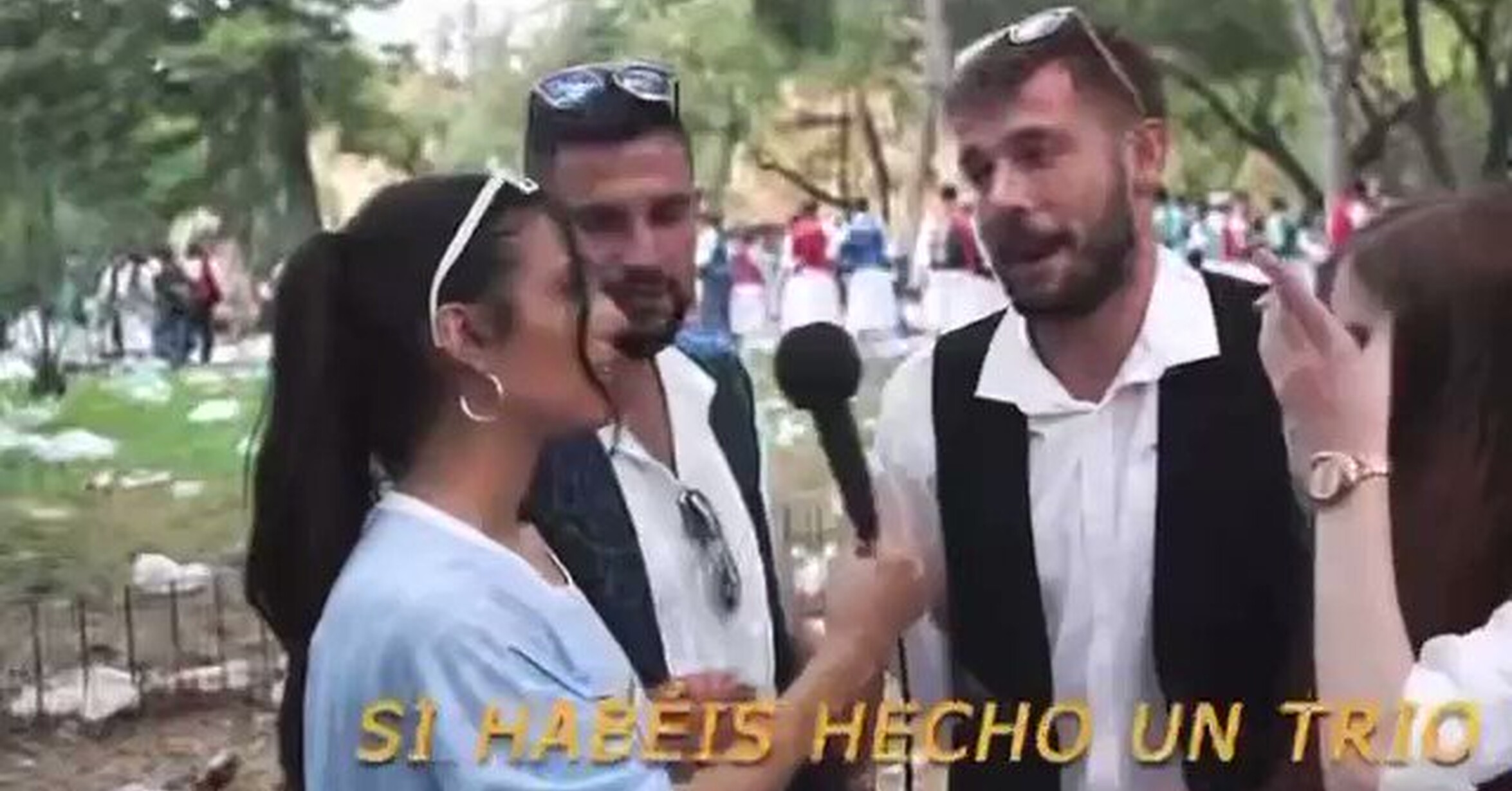 VEF > Visto en las Redes > Los trios son caos. Mejor de 4 pa arriba. Hay más control, por ...