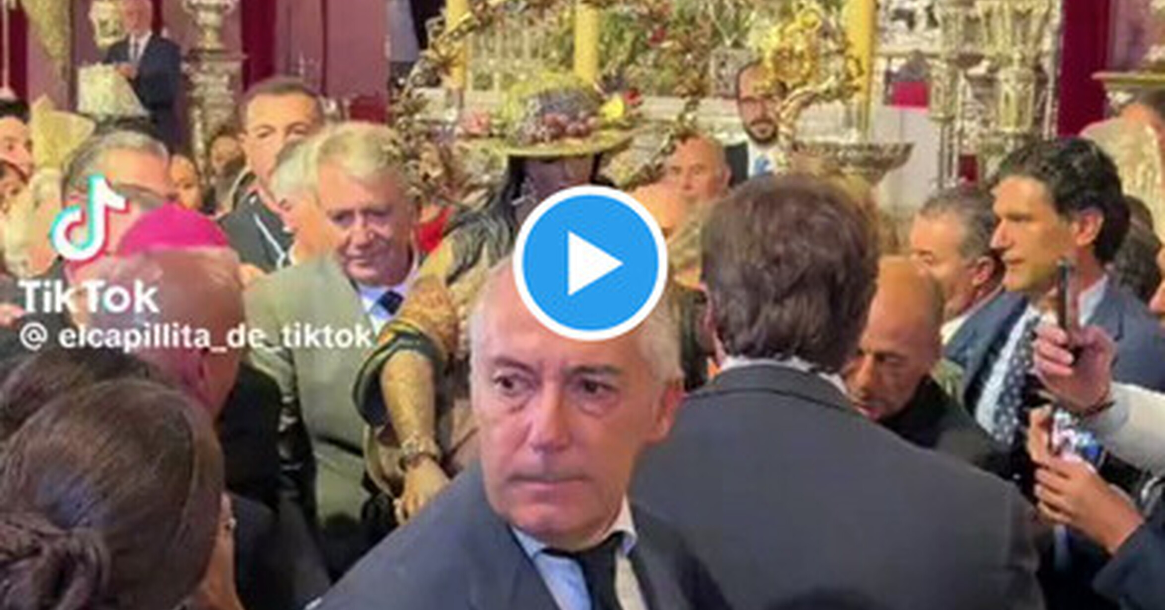 VEF > Visto en las Redes > En el segundo 40 un señor es poseído por ...