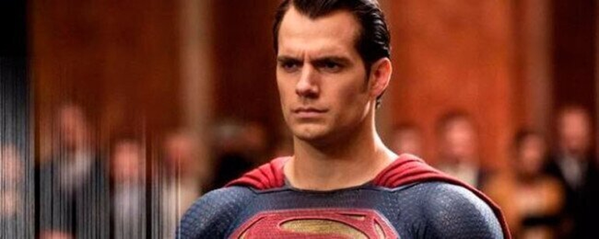 Henry Cavill para el tráfico en la vida real para demostrar que es el ...