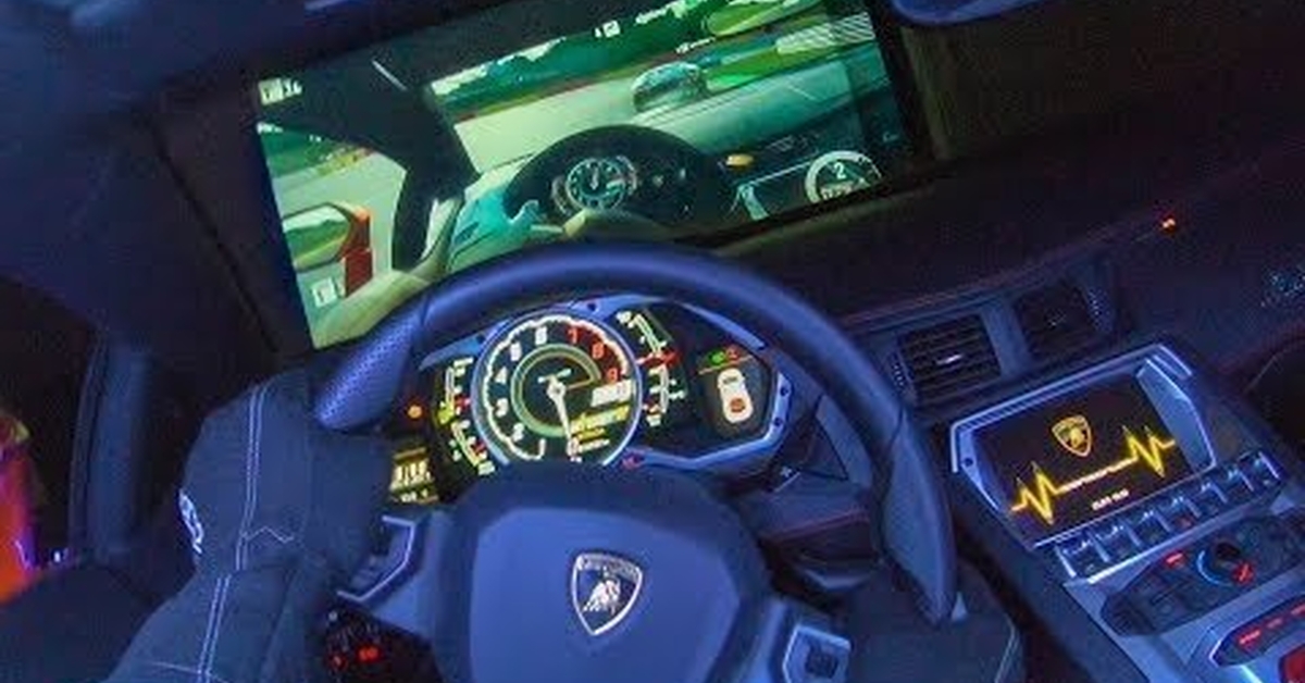 Convertir tu Lamborghini en un mando de Xbox puede dar un mal rollo extremo